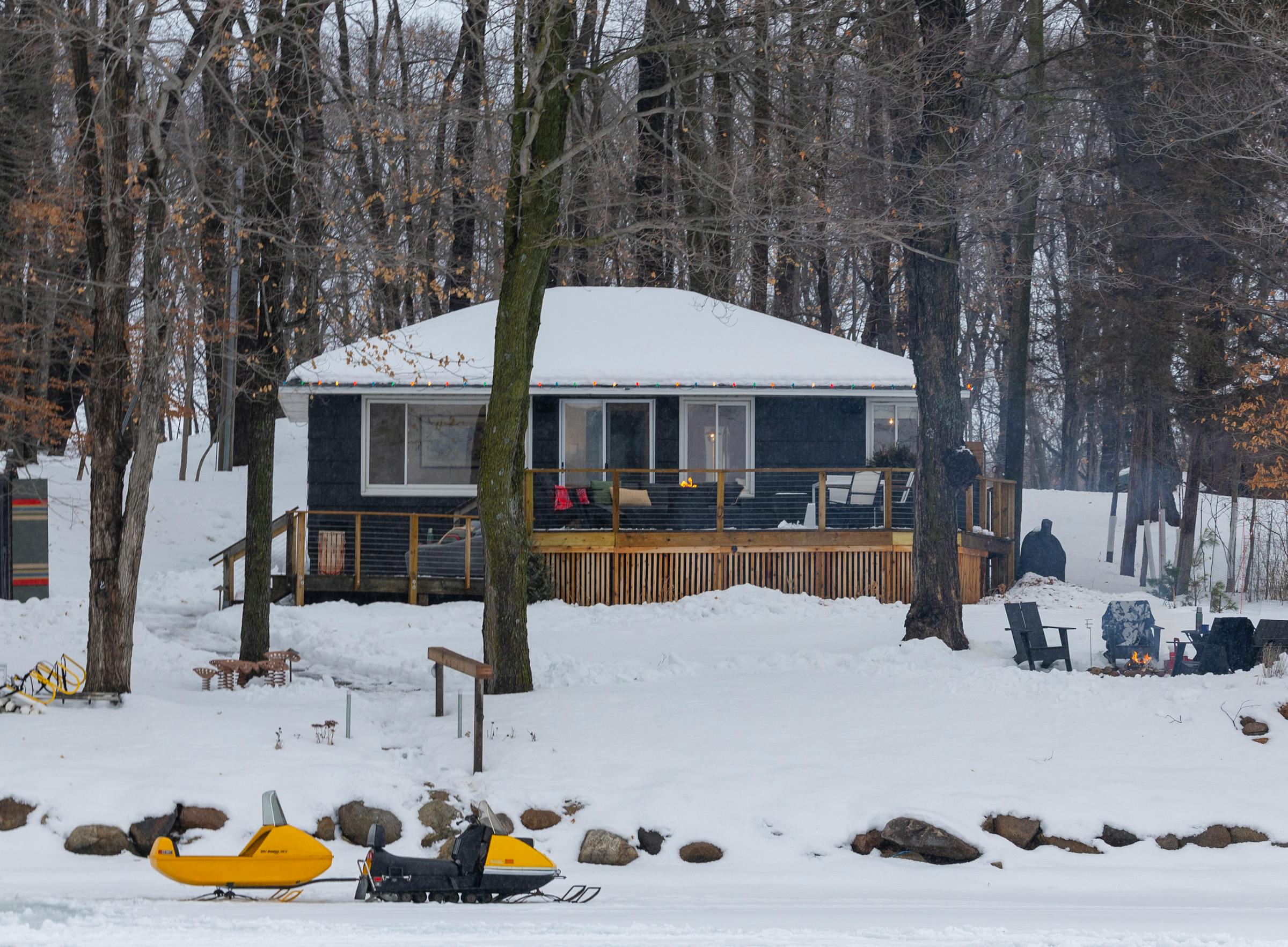 Small cabin on Lake Minnetonka's Big Island has 'up north' feel