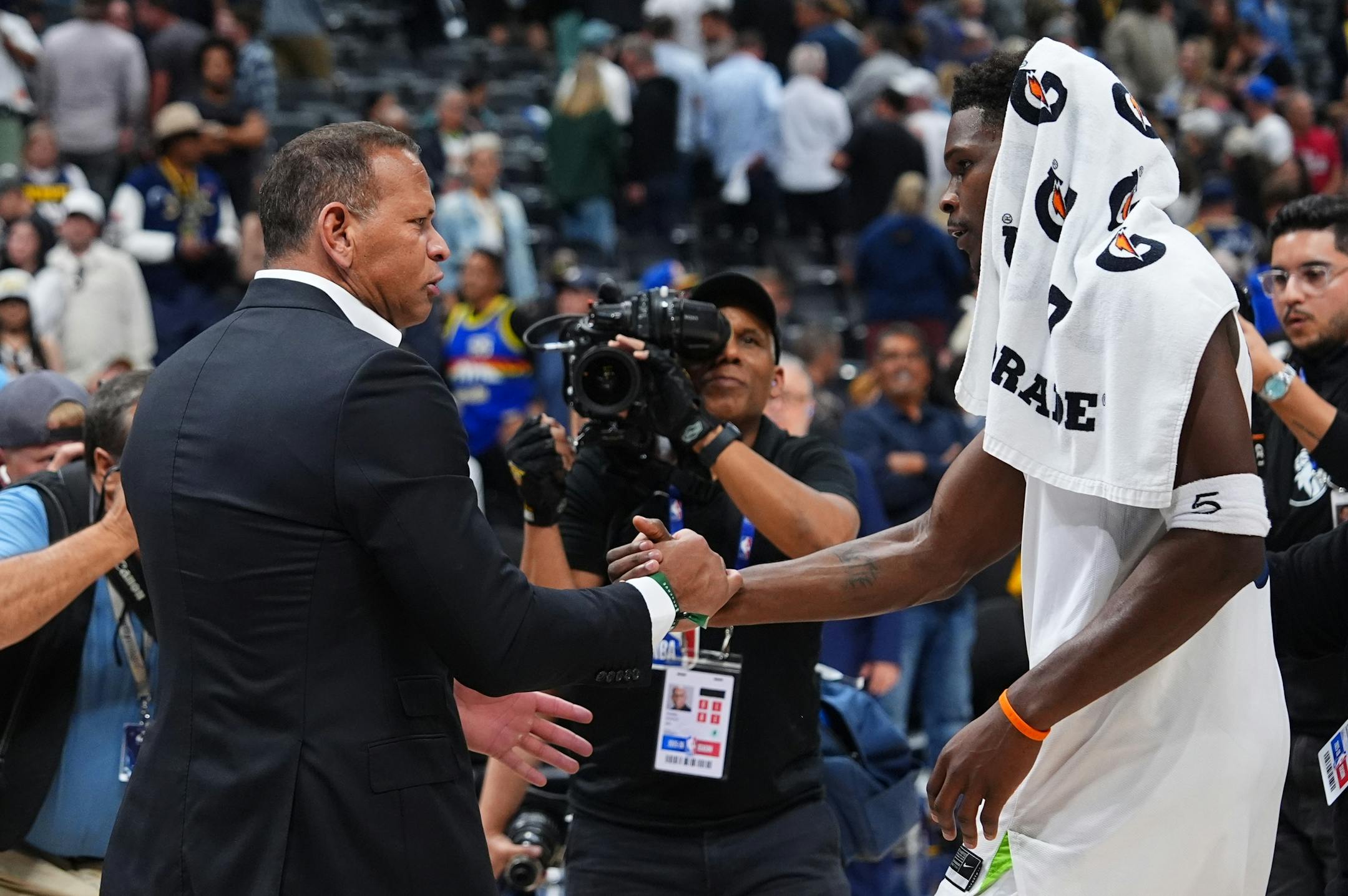 Live: Timberwolves play Nuggets in Game 2