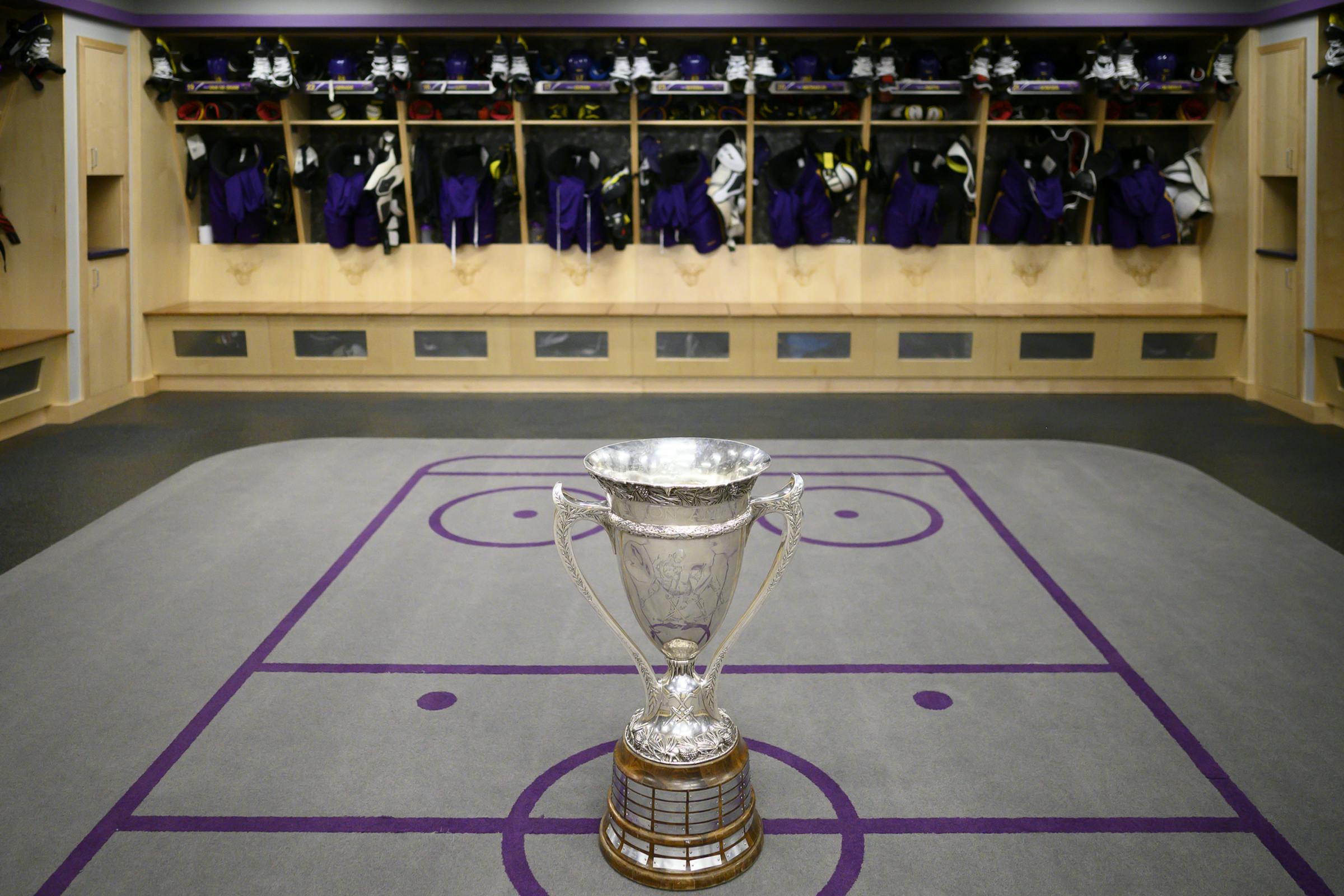 WCHA announces new schedule with teams starting play Nov. 20