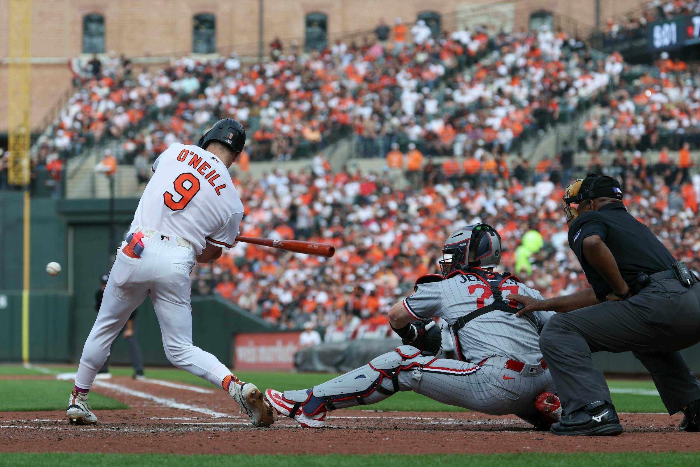 Twins lose season opener to Orioles in Baltimore