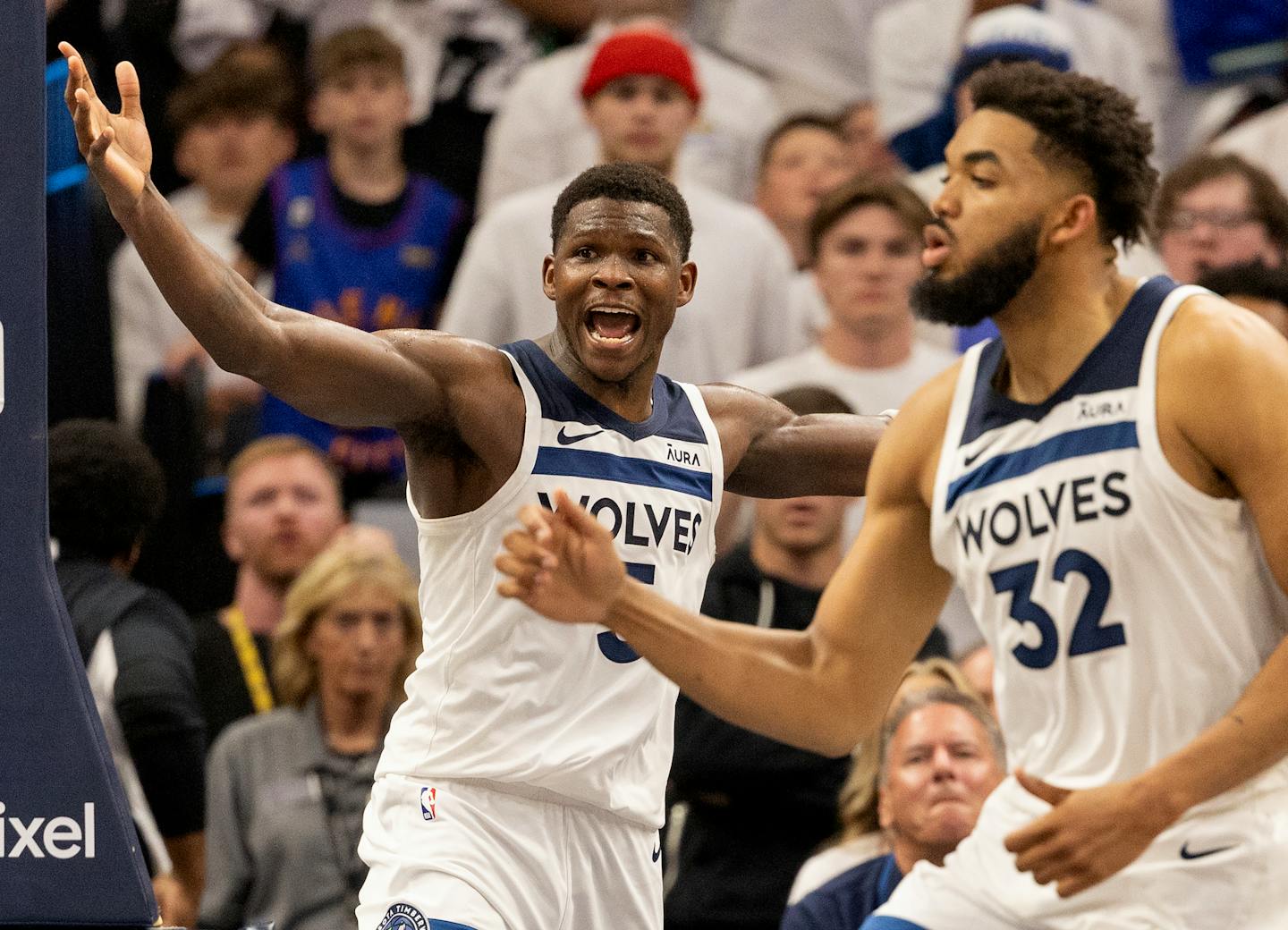 Patrick Reusse on the Timberwolves' tumble, Twins' surge and John Anderson