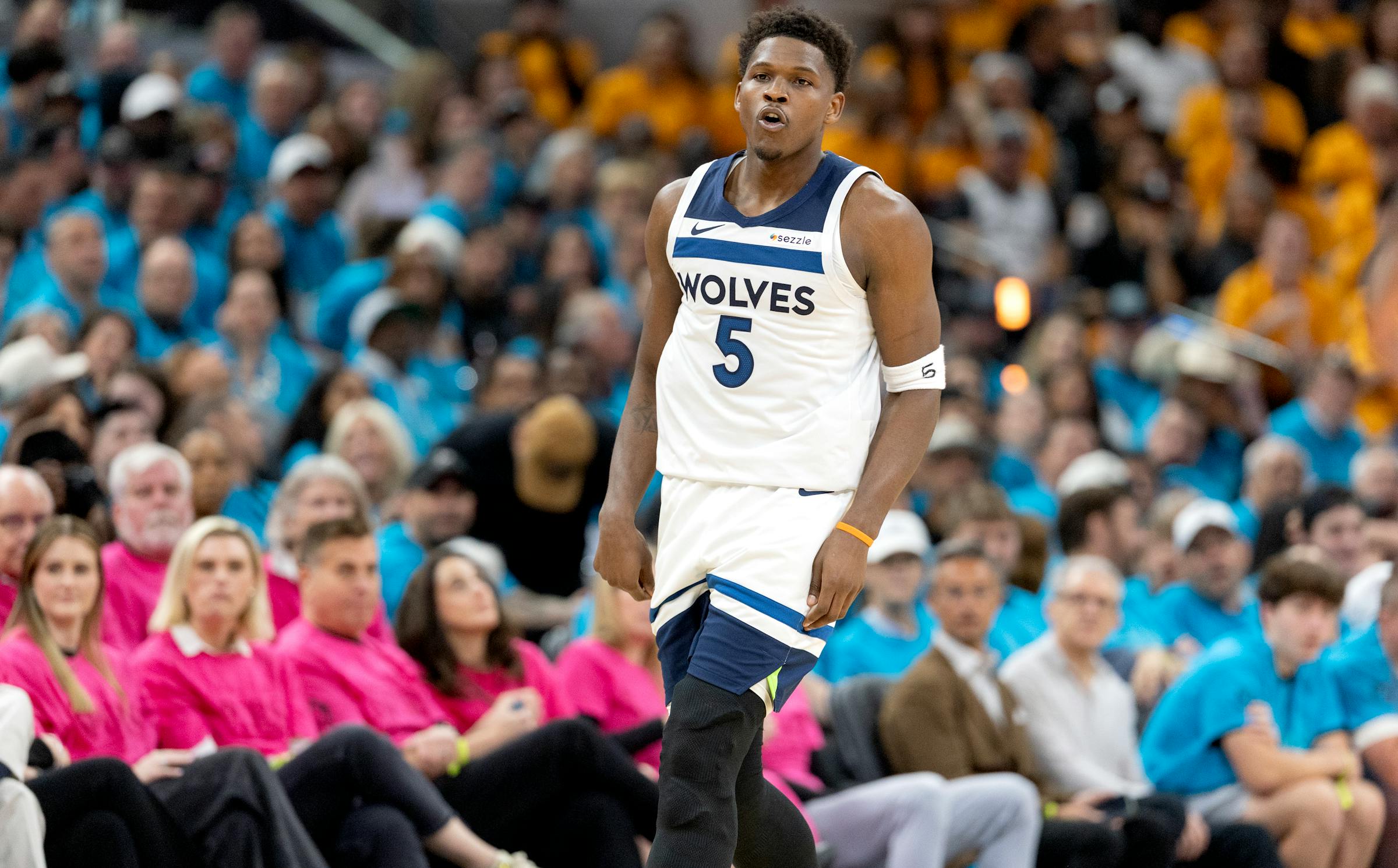 Live: Timberwolves hold off Spurs in Game 1 of NBA Western Conference ...