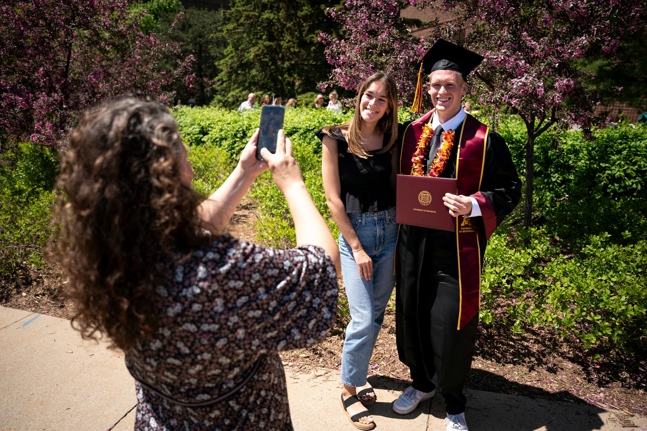 This grad season, MN college students are anxious about AI and jobs