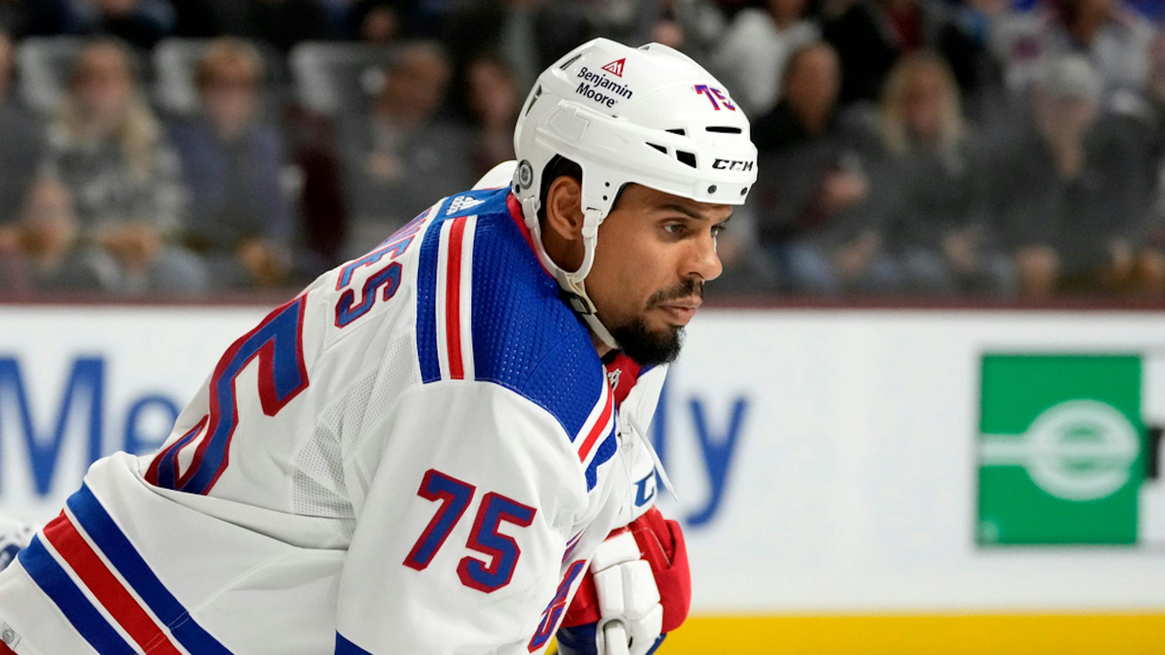 Wild acquire rugged forward Ryan Reaves from Rangers for fifth-round pick