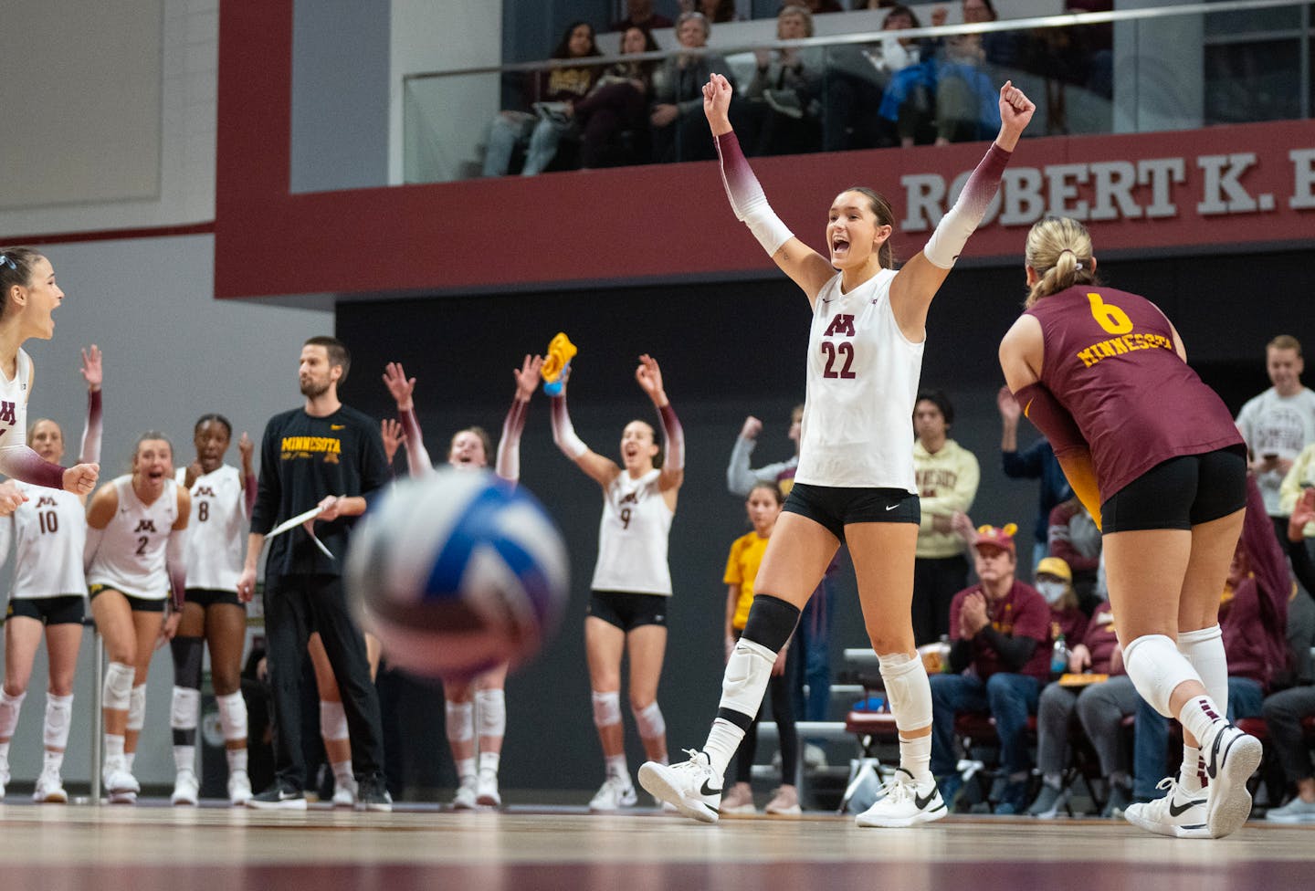 In five tense sets, Gophers volleyball tops Indiana for critical win