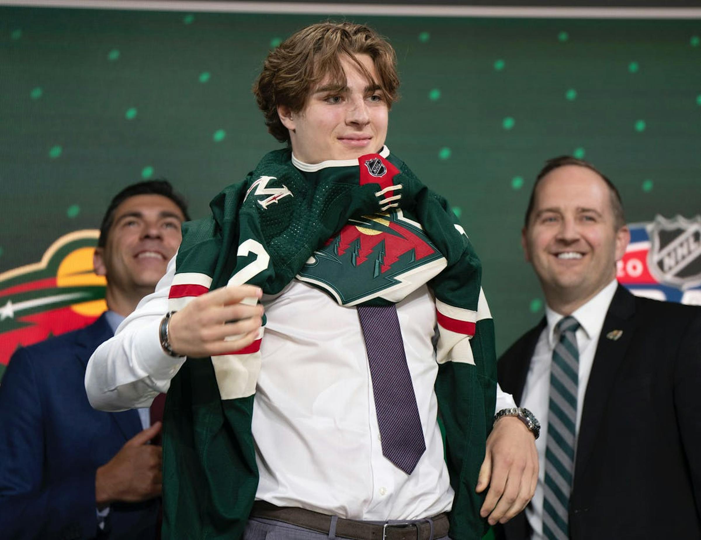 Wild signs first draft pick Liam Ohgren to entry-level contract