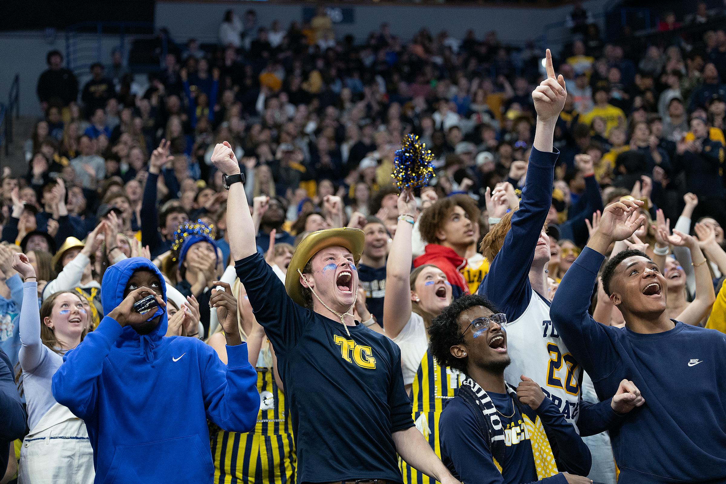 Chip Scoggins: Why we love high school sports in Minnesota | Strib Varsity