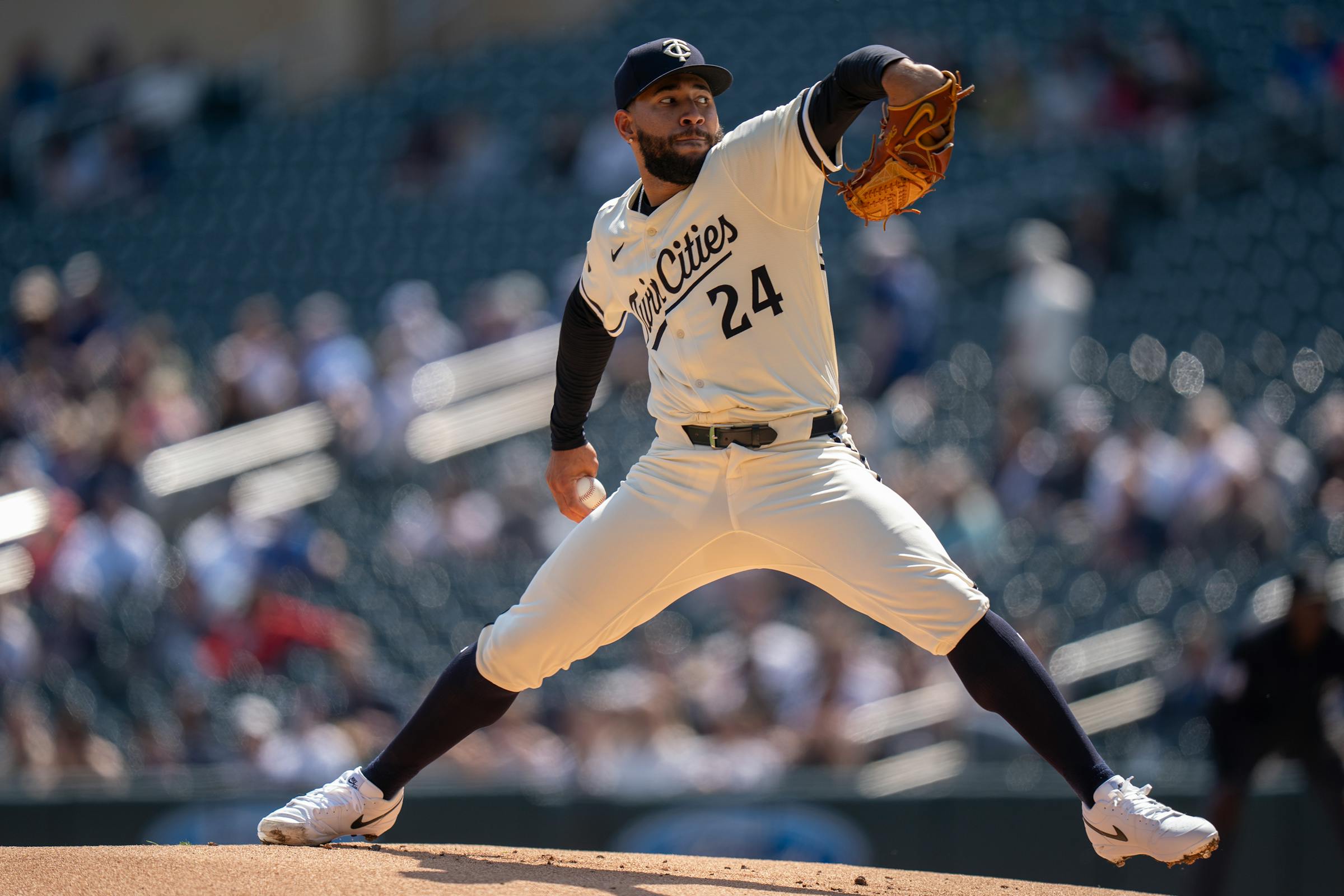 Podcast: Bobby Nightengale on Twins pitching injuries and a sale update