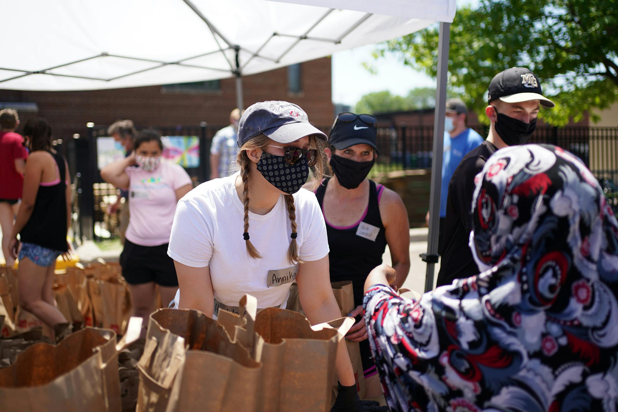 Minneapolis pop-up food shelves transition to meet neighborhoods' needs ...