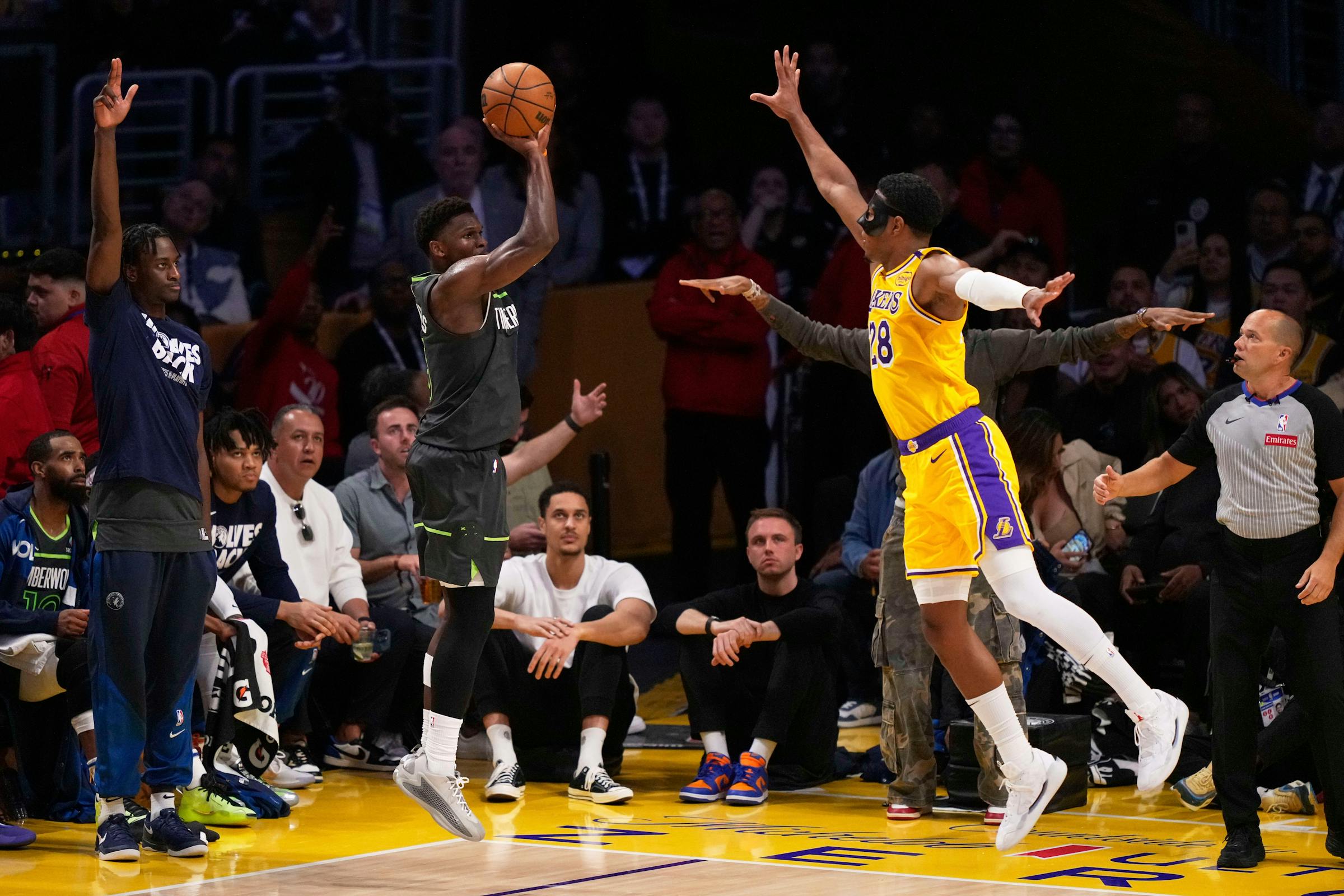 Wolves eliminate Lakers with 103-96 win in Game 5 of NBA Playoffs