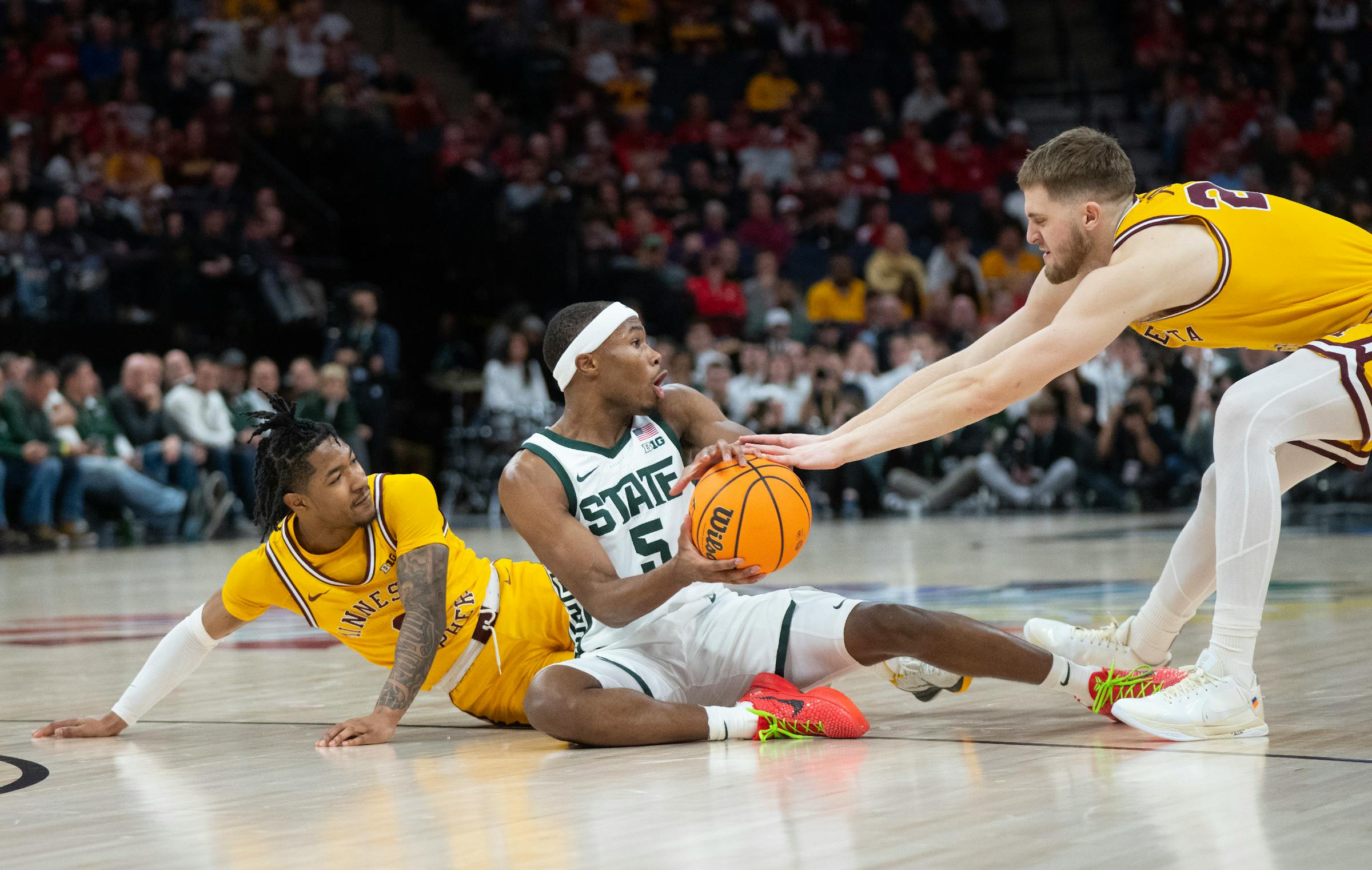 Gophers point guard Elijah Hawkins ‘definitely coming back next year’