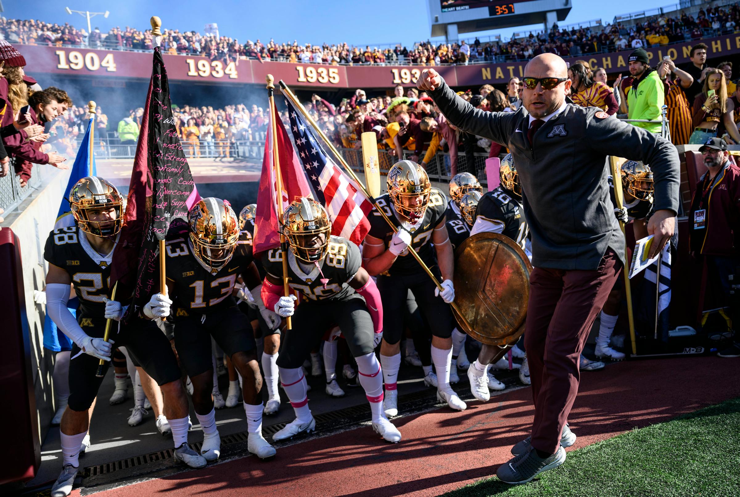Gophers guard Conner Olson sets starts record on line's big day