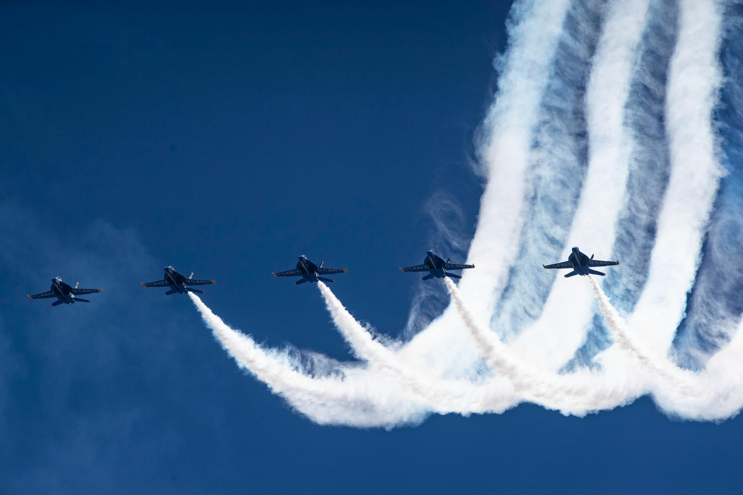 Duluth Air Show ramps up with Blue Angels practice