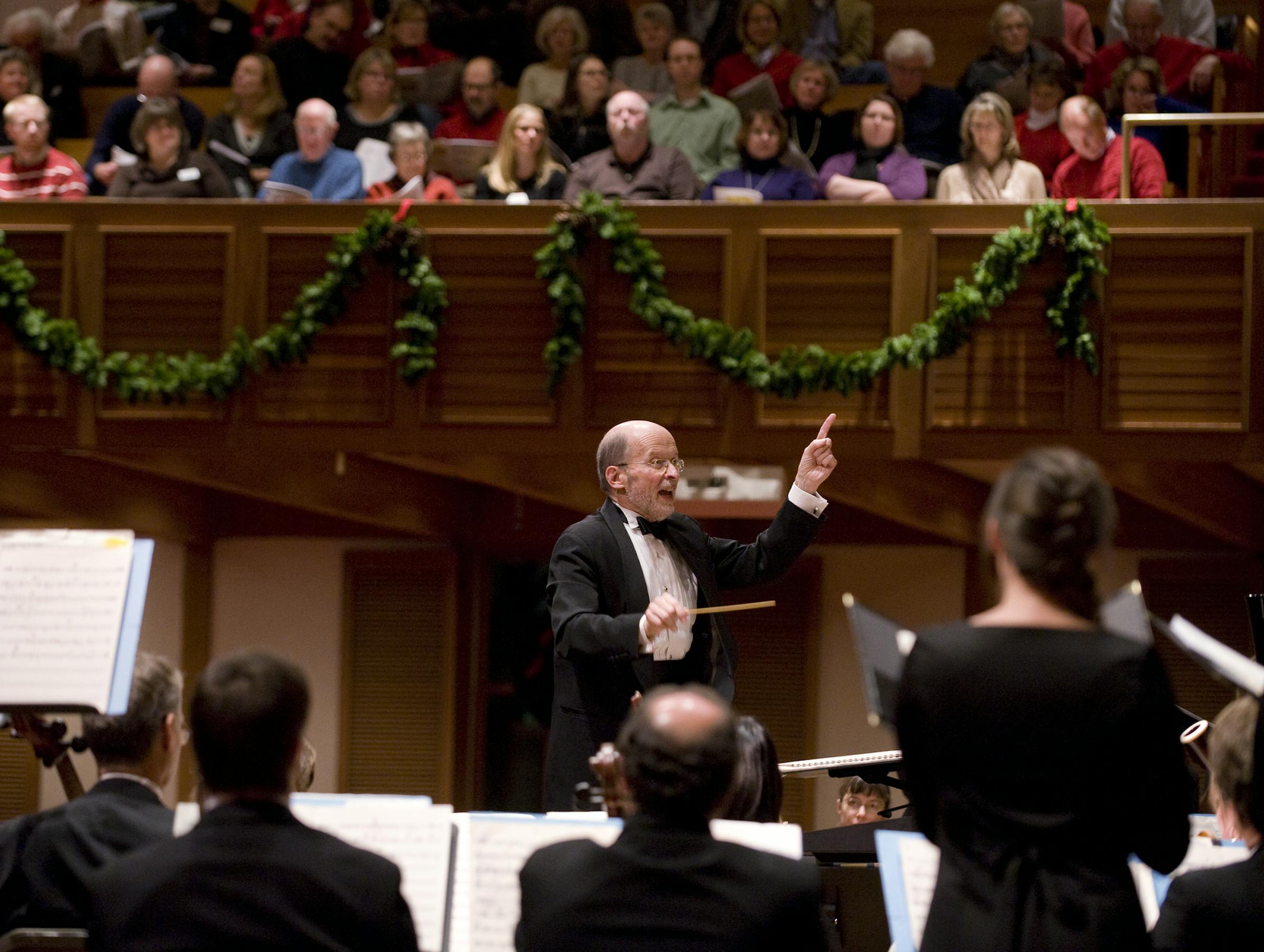 Review: VocalEssence and the Singers offer winning Christmas concerts