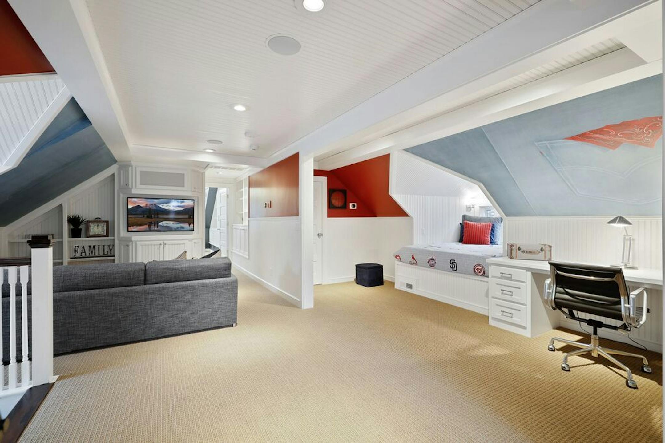 $2.2M Victorian home in Minneapolis has been updated with 'every modern ...