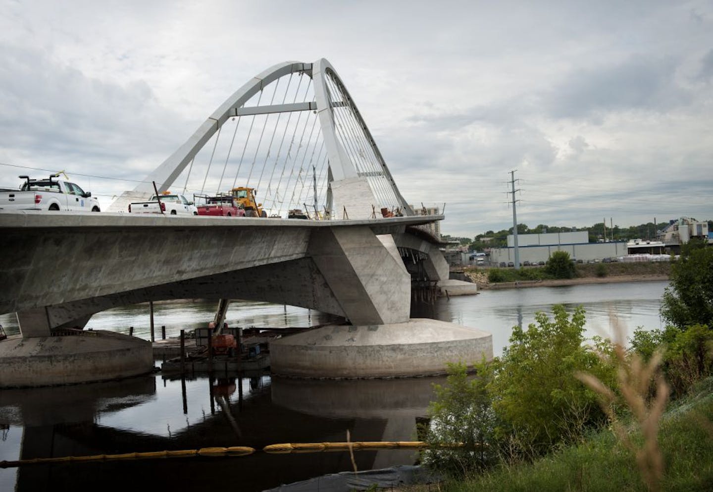 It's a grand opening for new Lowry Avenue bridge