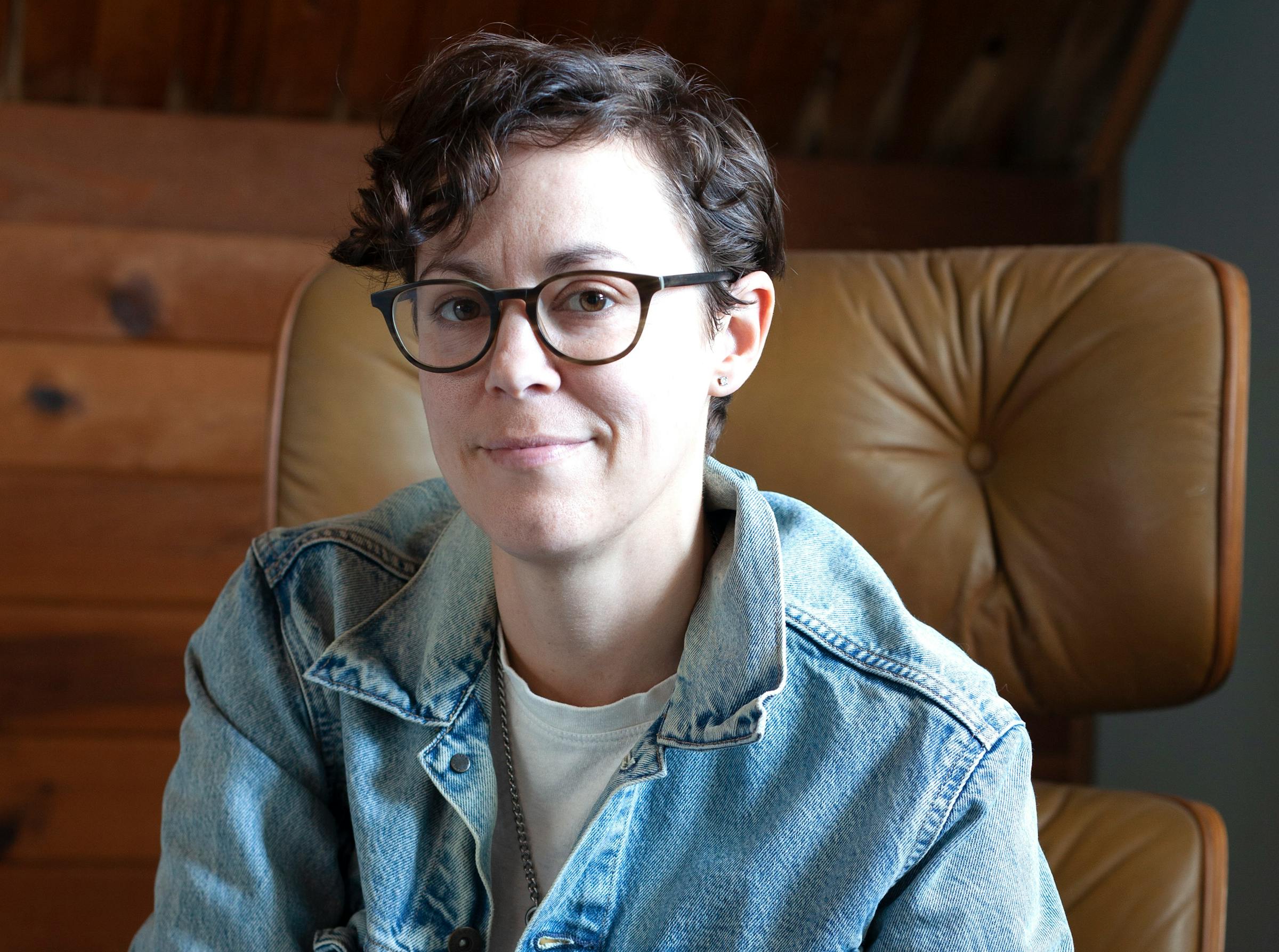 Review: 'Diary of a Misfit,' by Casey Parks