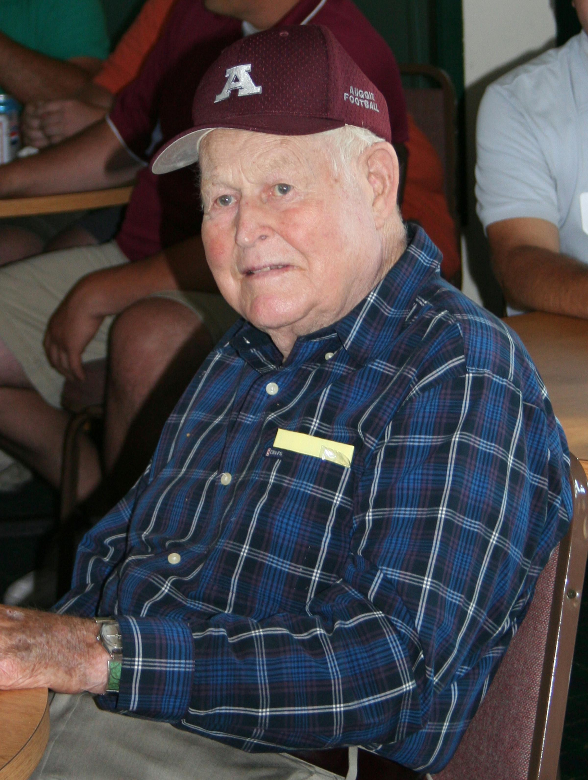 Patrick Reusse: Augsburg owes debt to Nelson