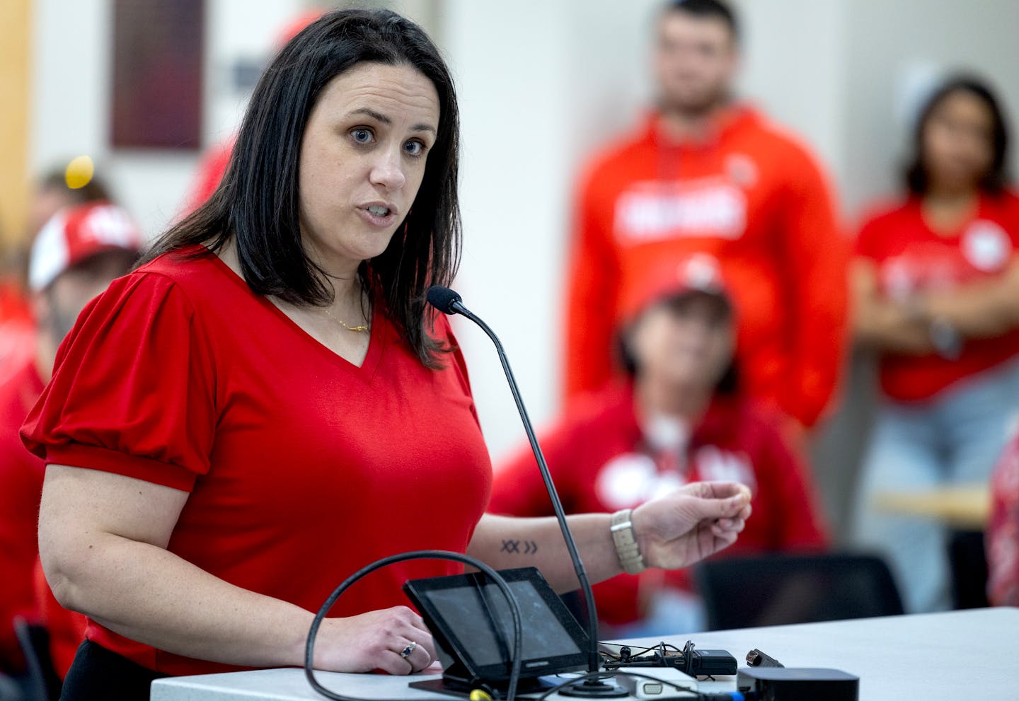 Lakeville teachers file intent to strike, picket outside school board ...