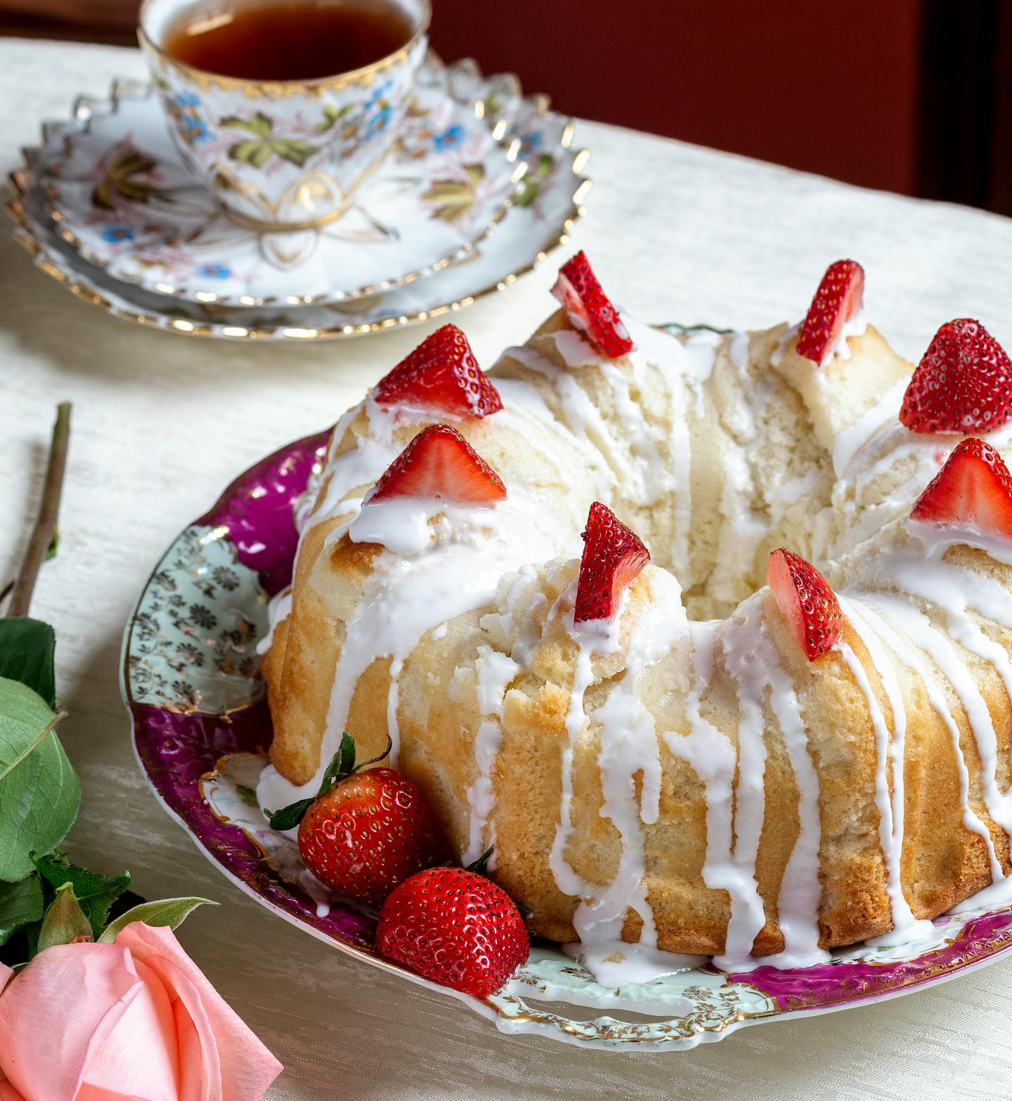 Want to throw a Gilded Age dinner party? Here’s the book for you