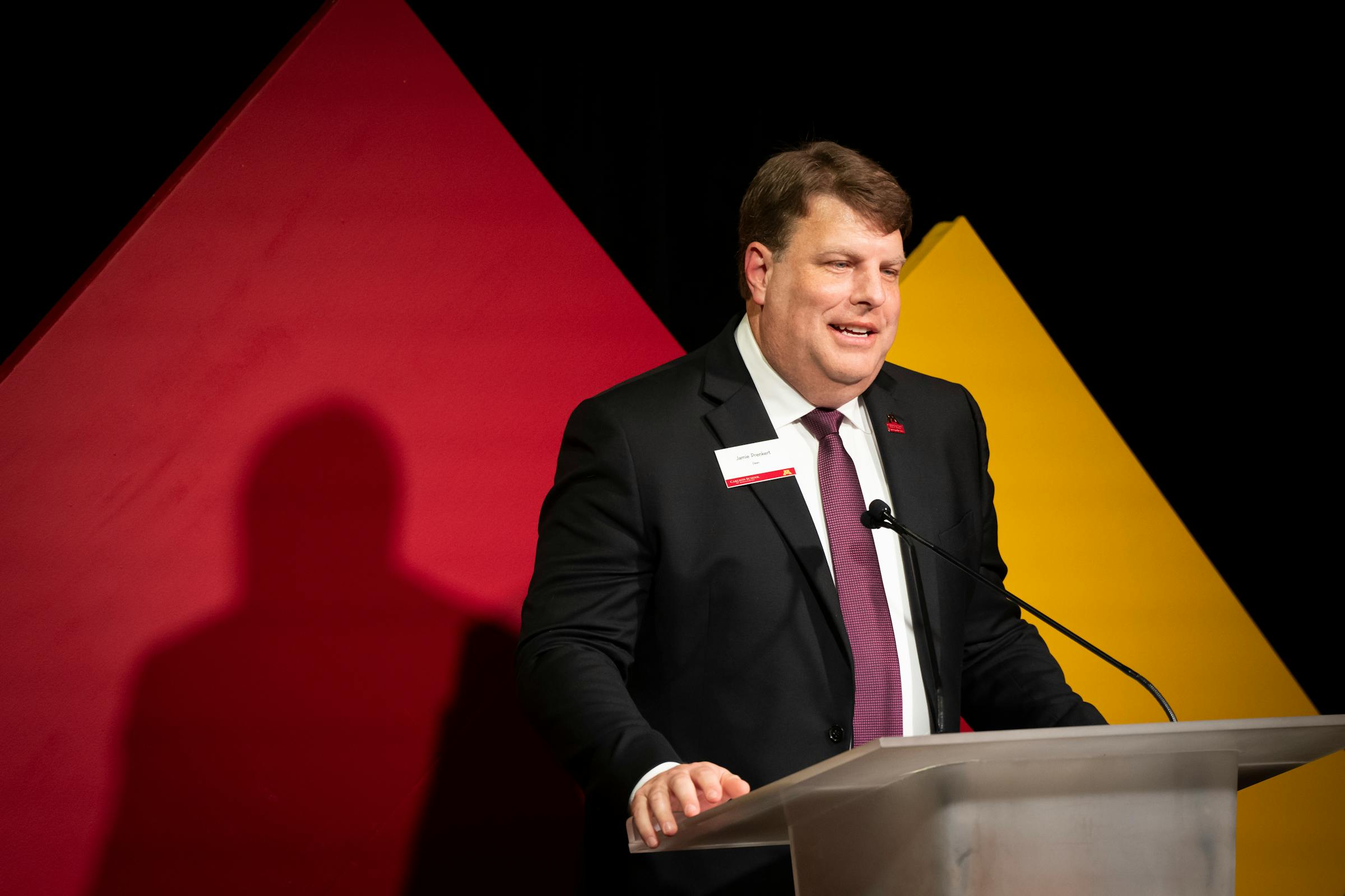 Carlson business school dean arrives amid University of Minnesota changes