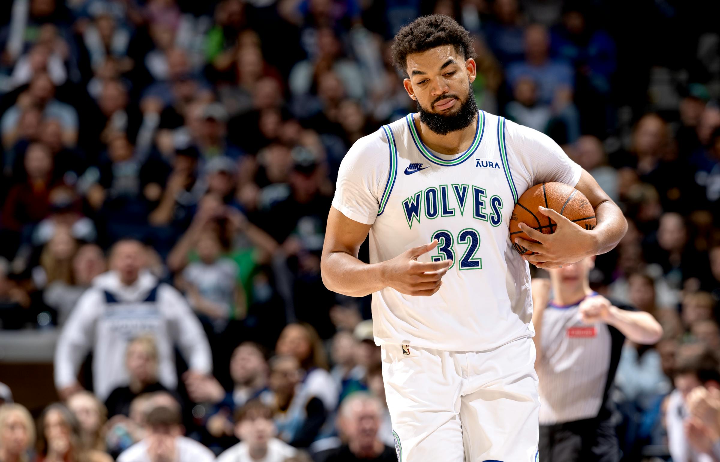 Wolves lose ground in power rankings with latest struggles